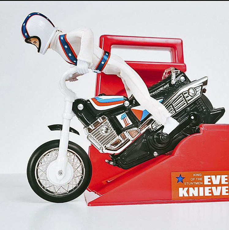EVEL KNIEVEL STUNT CYCLE - Over the Rainbow